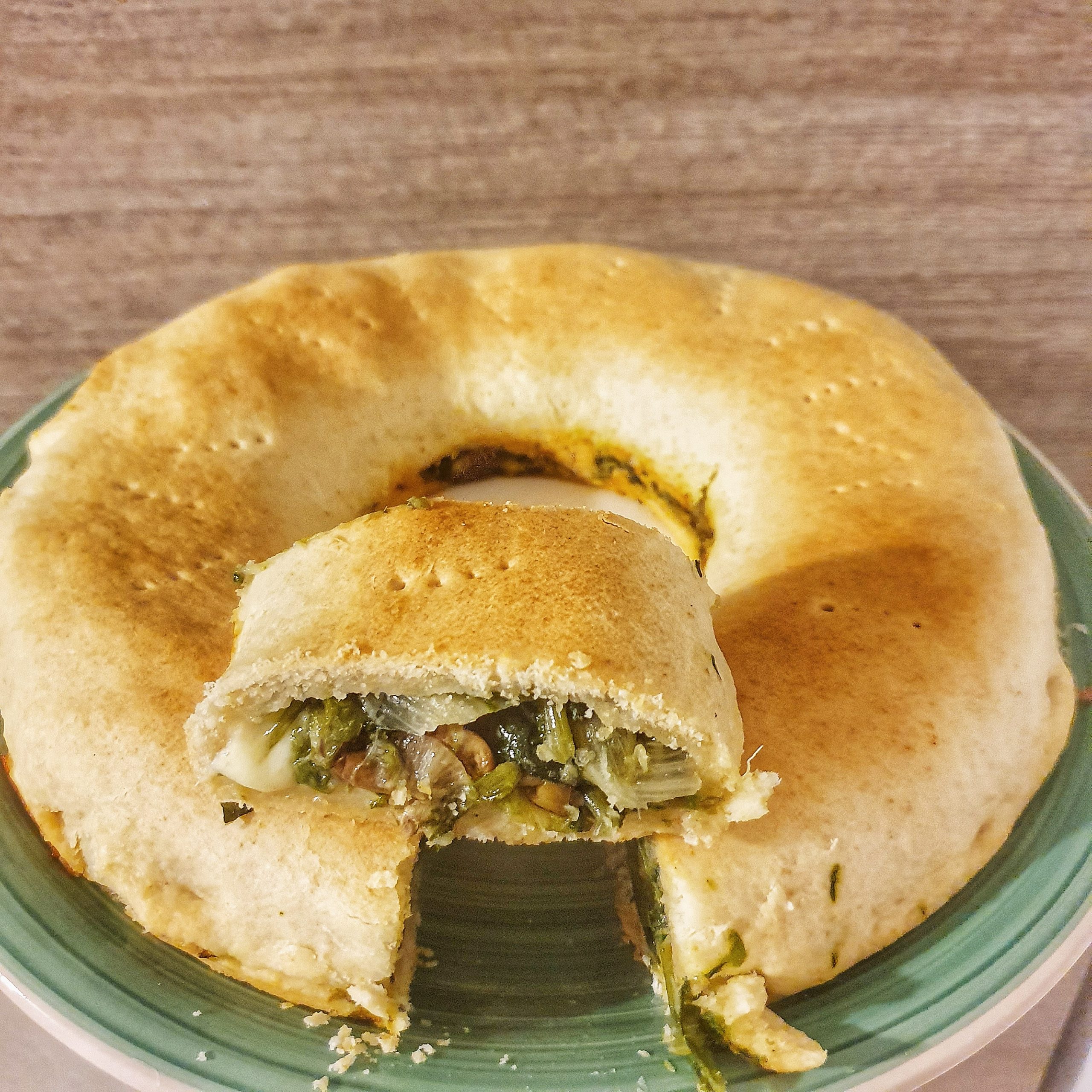 Ciambella di Scarola - Piatti Tipici